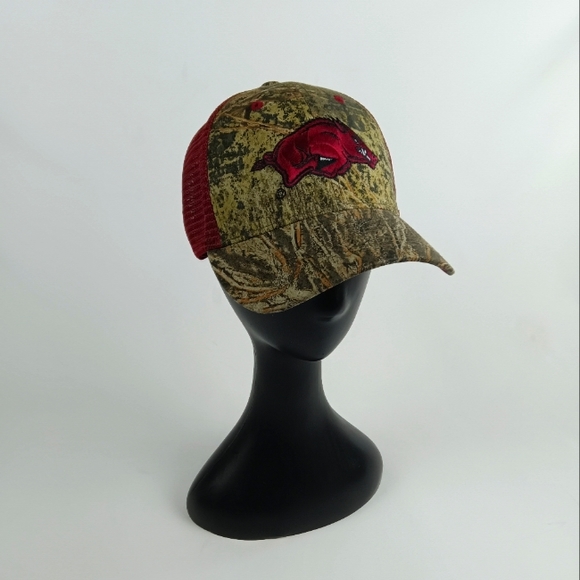 Captivating Headgear | Accessories | Arkansas Razorbacks Camouflage Hat ...